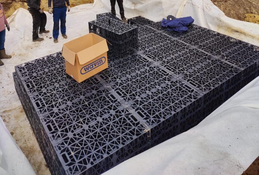 Wat doet een infiltratieput of infiltratiekrat? - Regenwater Recycle